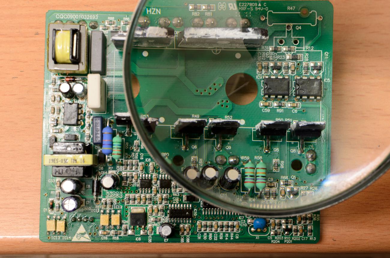 Haier HSU-09H03/R2(DB) Изгорели елементи от SPDU модула...